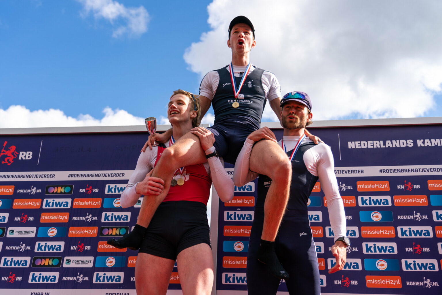 Nederlands kampioenen in de skiff en tweezonder | Roeien.nl