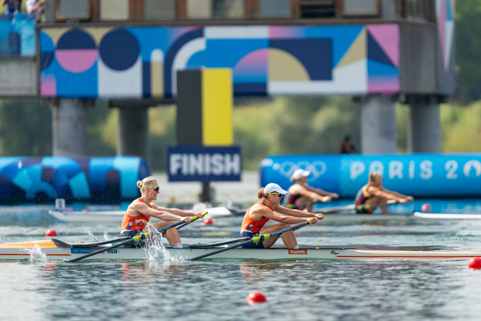 Nederland domineert Olympisch roei-toernooi met vier keer goud, drie ...