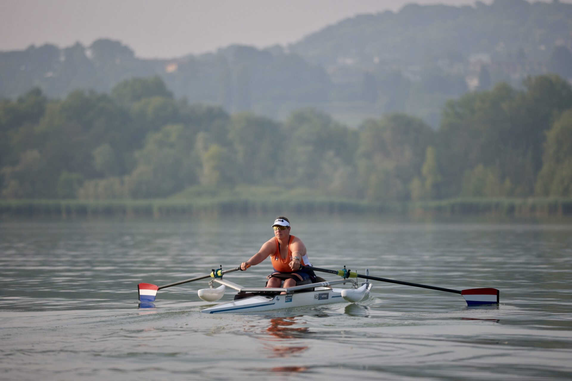 Dit gebeurde er op de Wereldbeker Varese 2025 | Roeien.nl